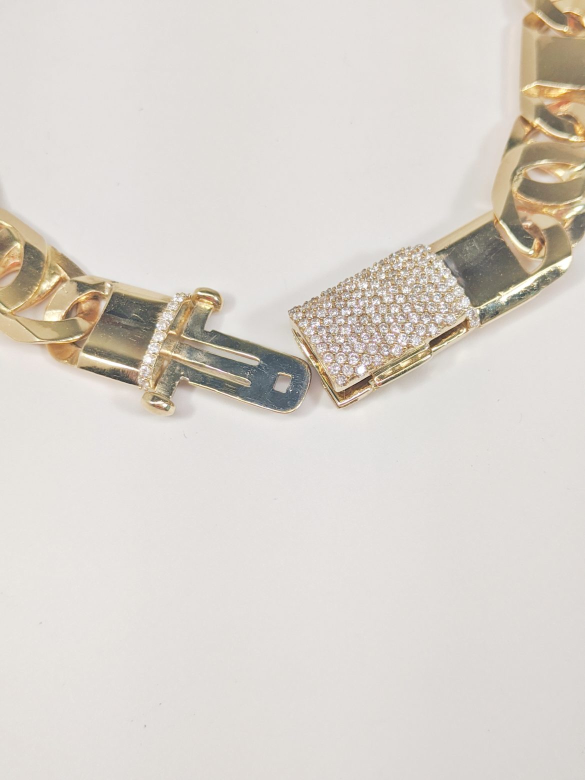 14K Yellow Gold Thick Tiger Eye Chain | Fancy Diamond Pave Lock