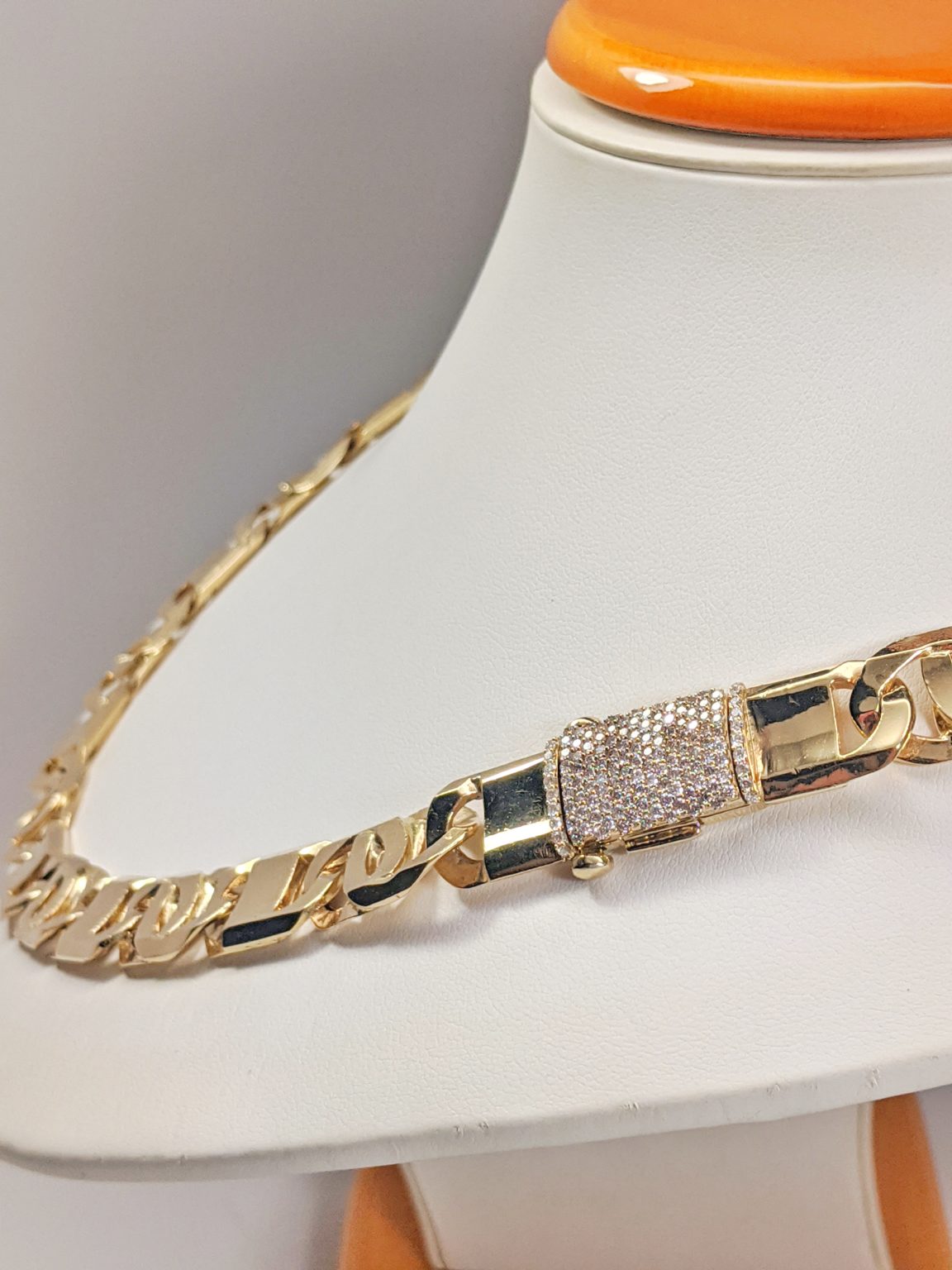 14K Yellow Gold Thick Tiger Eye Chain | Fancy Diamond Pave Lock